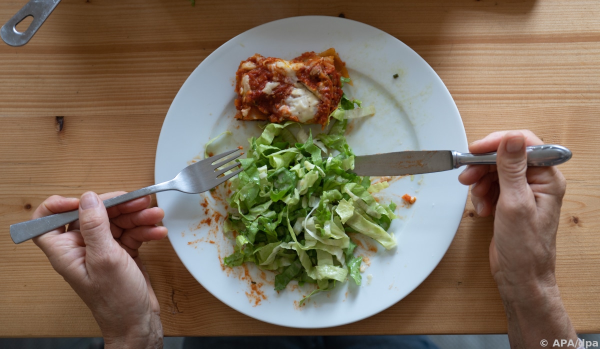 Pflanzen und Tiere: Was darf ich essen? - Gebärdenwelt.TV